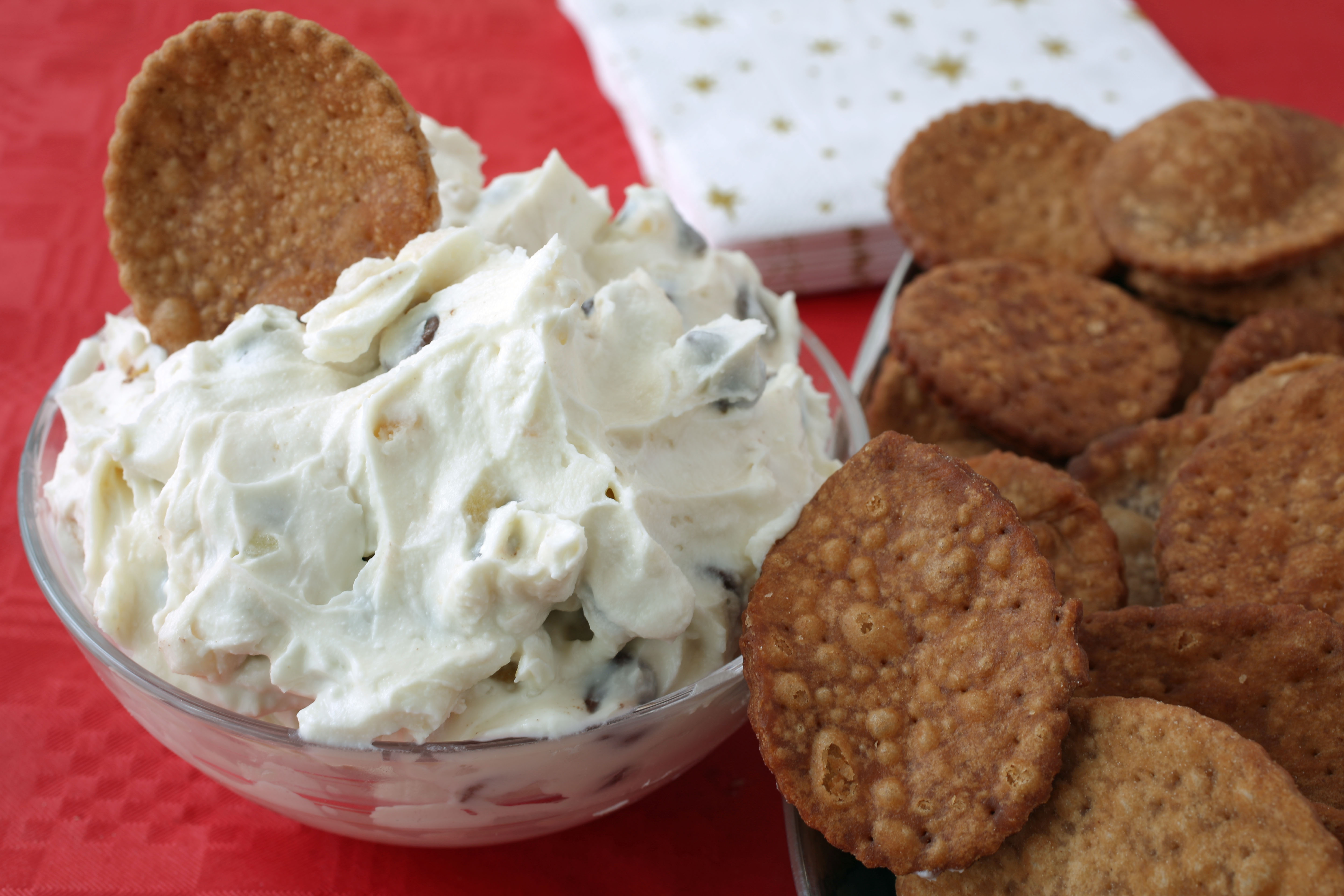 How To Make Cannoli: The Chip and Dip Method - The Culinary Exchange